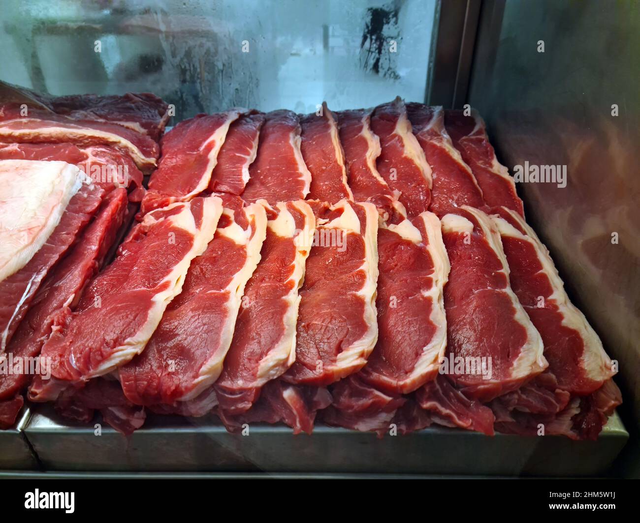 meat showcase in the supermarket Stock Photo - Alamy