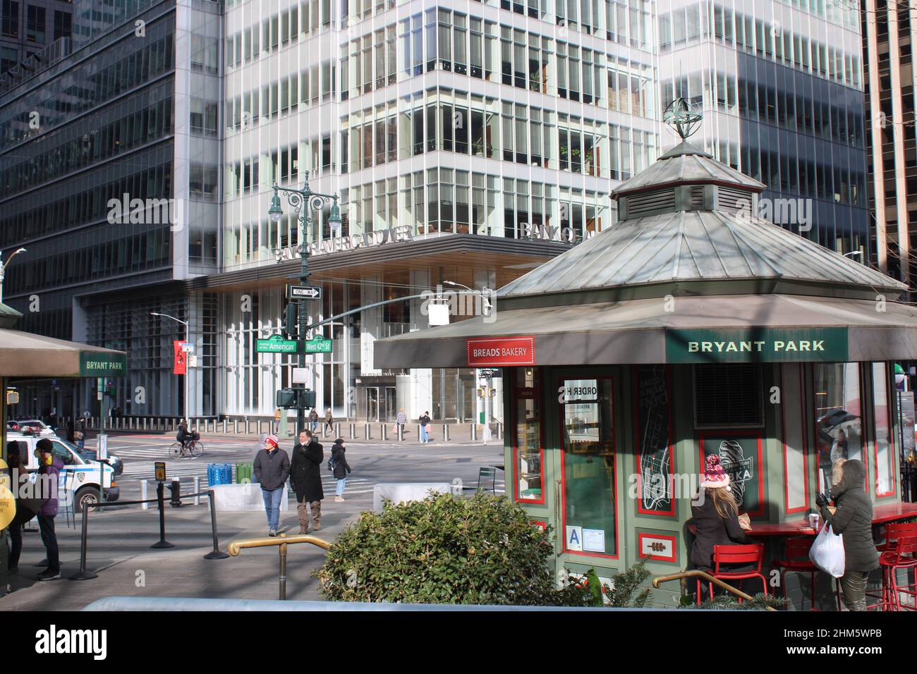 Bryant park people lights hi-res stock photography and images - Alamy
