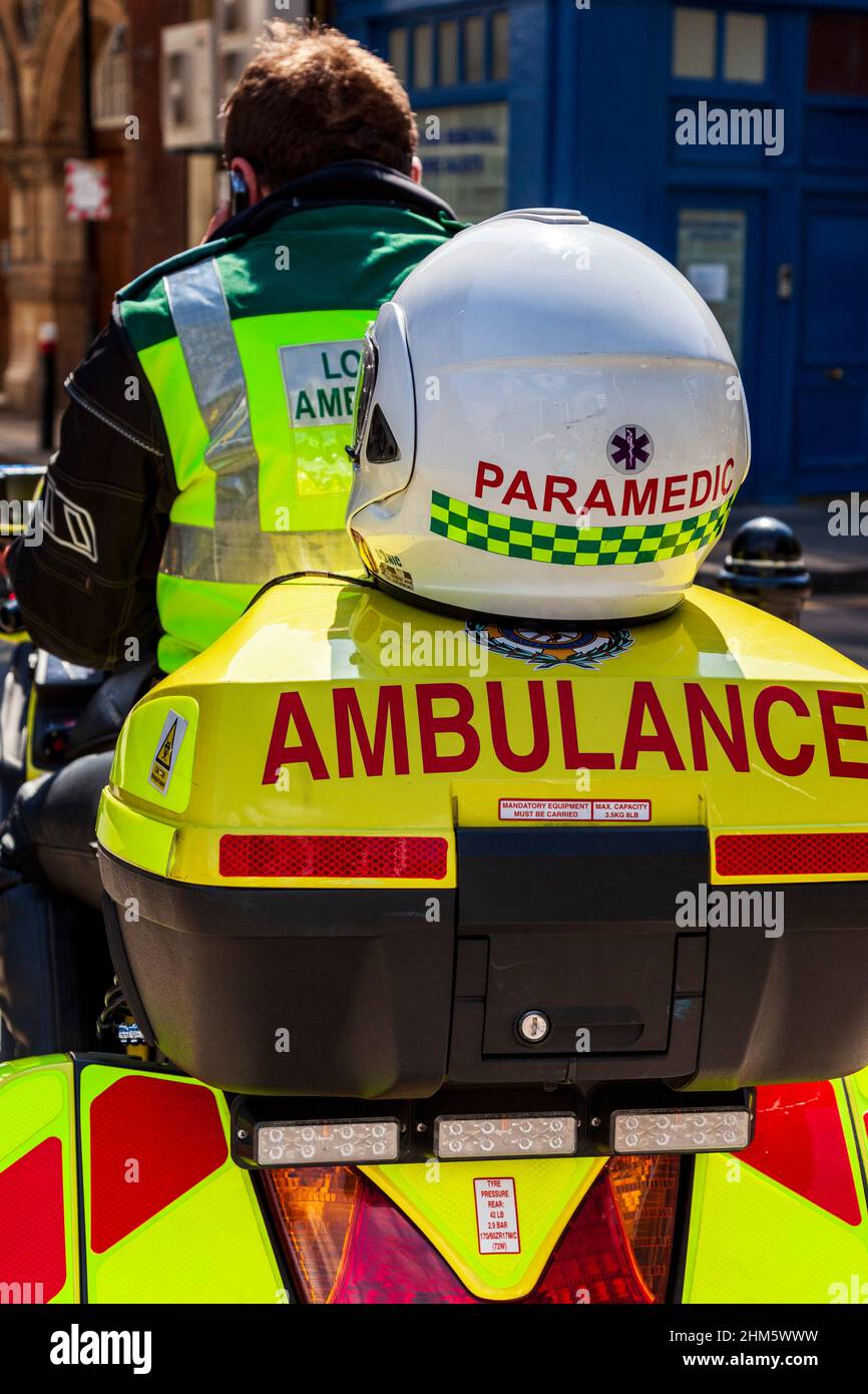 Paramedic motorcycle hi-res stock photography and images - Alamy