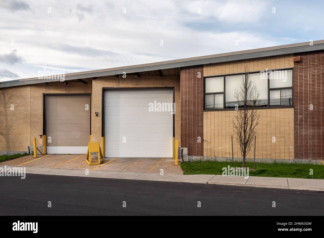 Generic exterior hi-res stock photography and images - Alamy