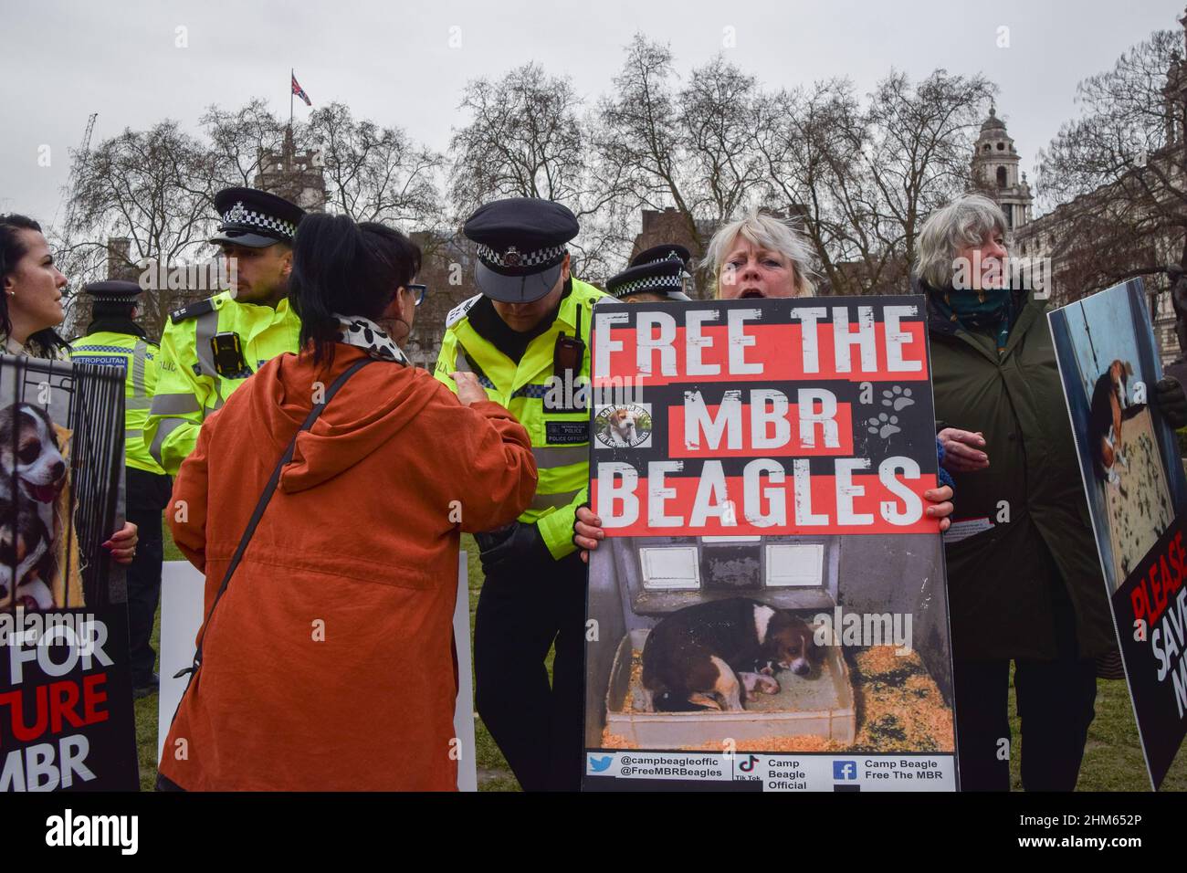 London, UK. 07th Feb, 2022. Police officers speak to activists holding ...