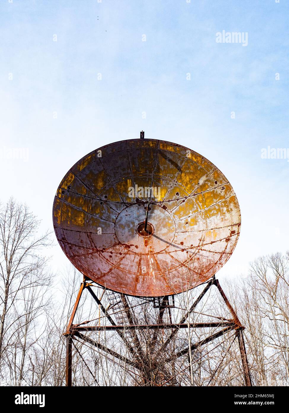 Cold War Radar Dish Stock Photo - Alamy