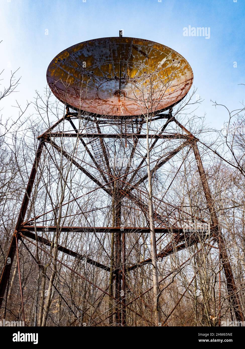 Cold War Radar Dish Stock Photo - Alamy