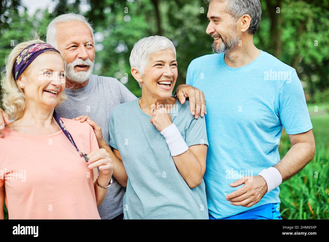 Exercise senior outside hi-res stock photography and images - Alamy