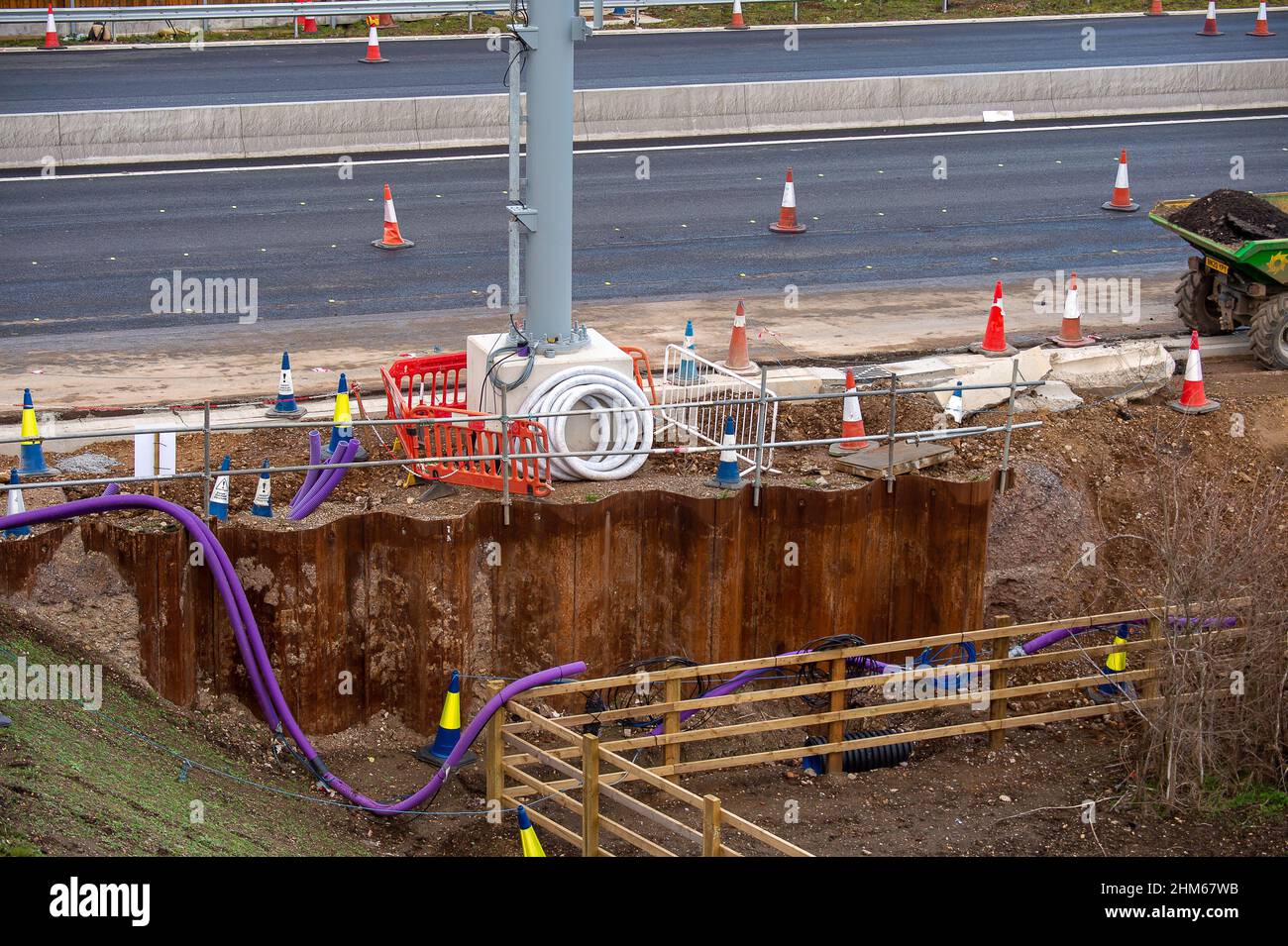 Dorney Reach, Buckinghamshire, UK. 6th February, 2022. The M4 is closed ...