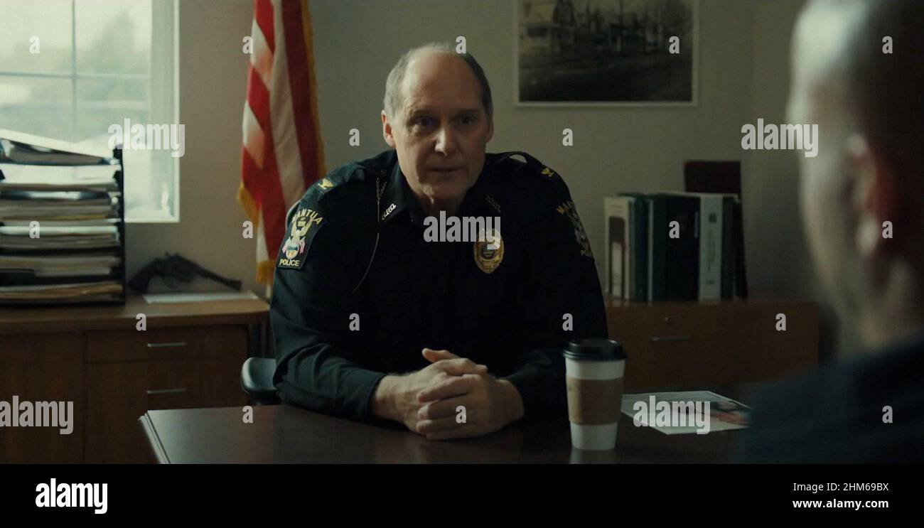 THE HUNTING, from left: Daniel Repas, Peyton Hillis, 2021. © Moonphase ...