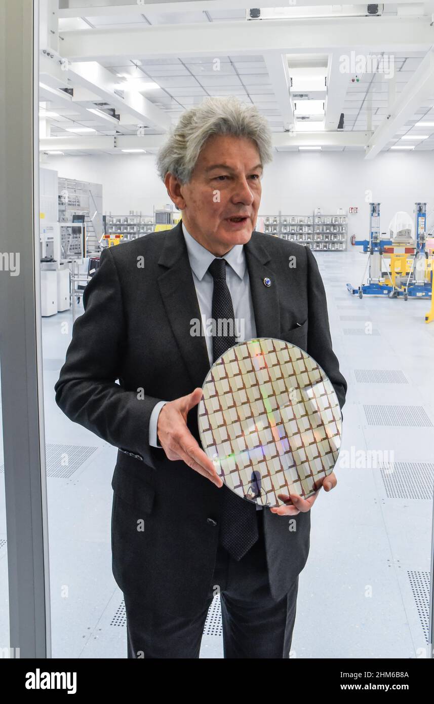 07 February 2022, Belgium, Löwen: EU Internal Market Commissioner ...