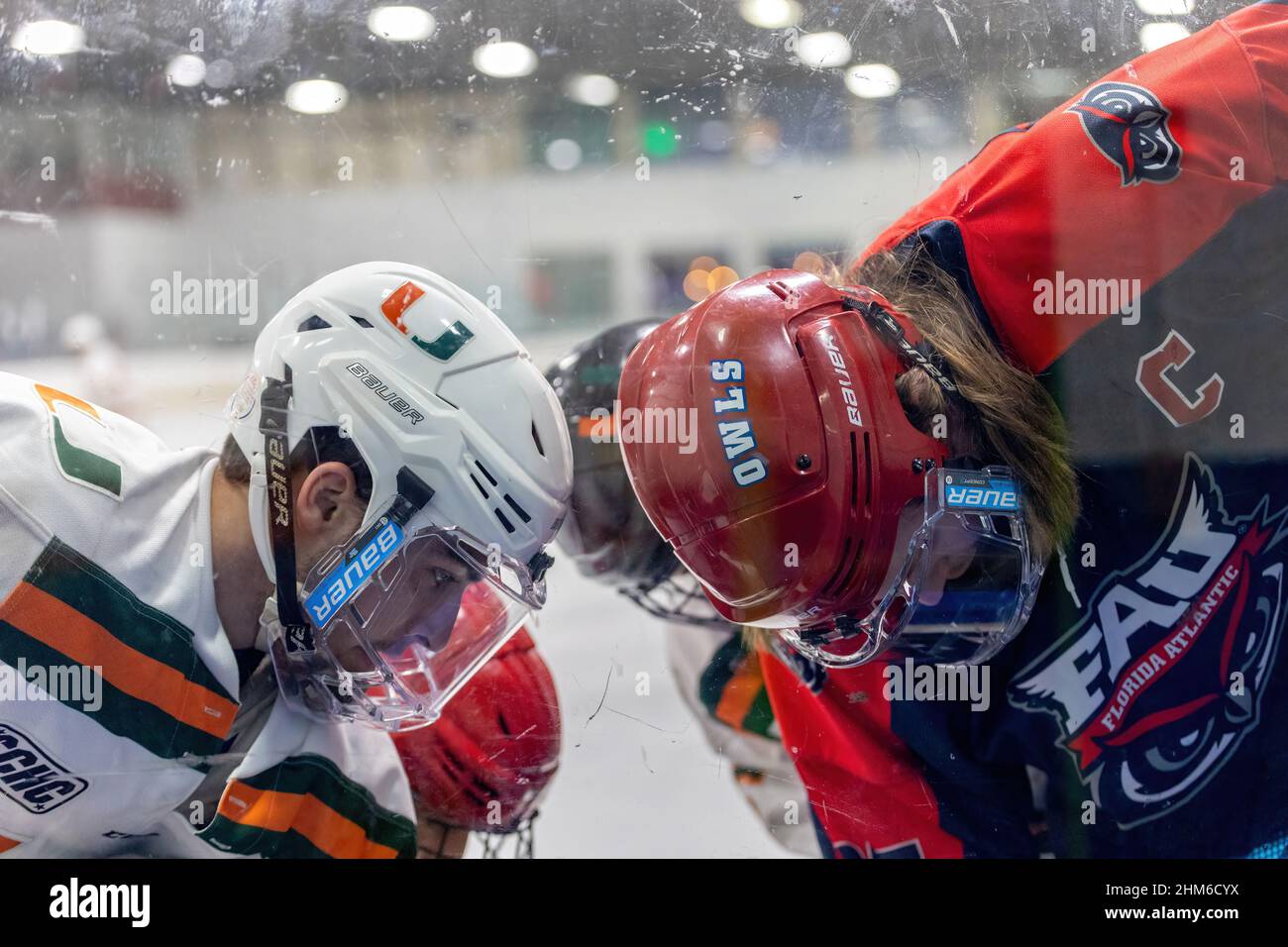 Ice arena hi-res stock photography and images - Alamy