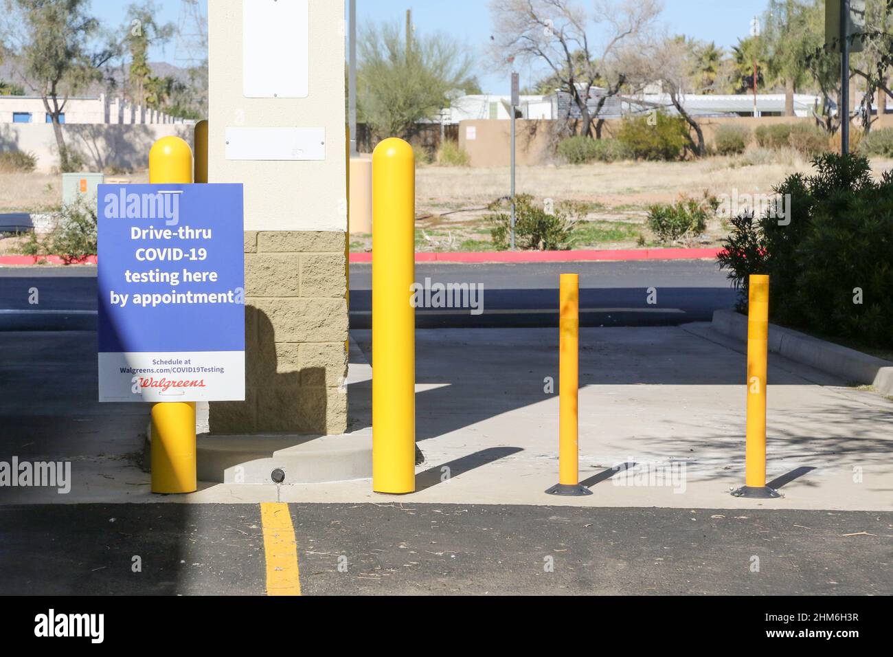 Walgreens offers free contactless COVID-19 drive through testing for ...