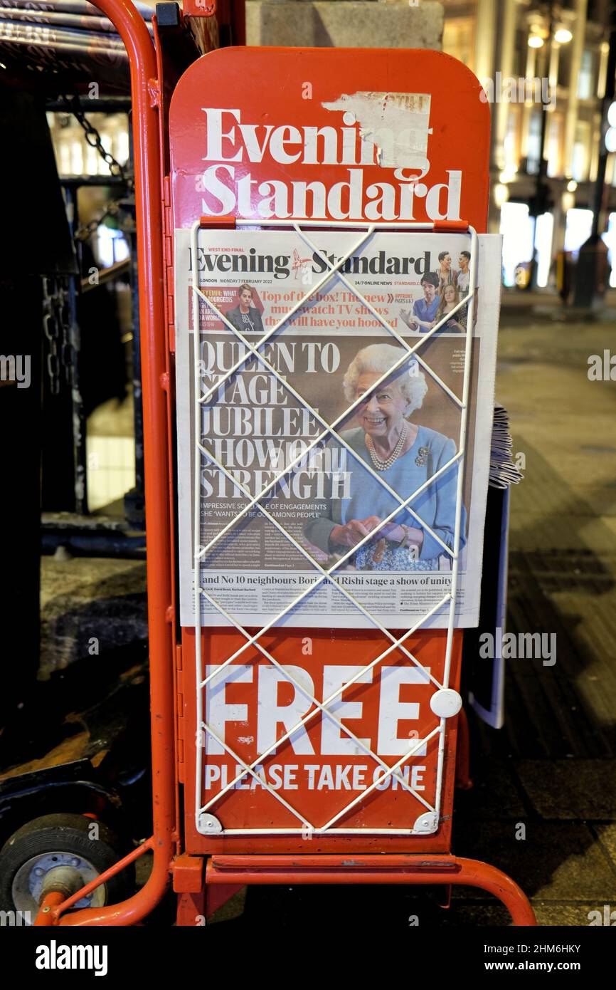 London, UK. The front page of the London Evening Standard featuring an ...