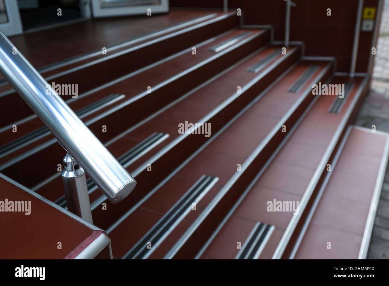 View modern brown steps hi-res stock photography and images - Alamy