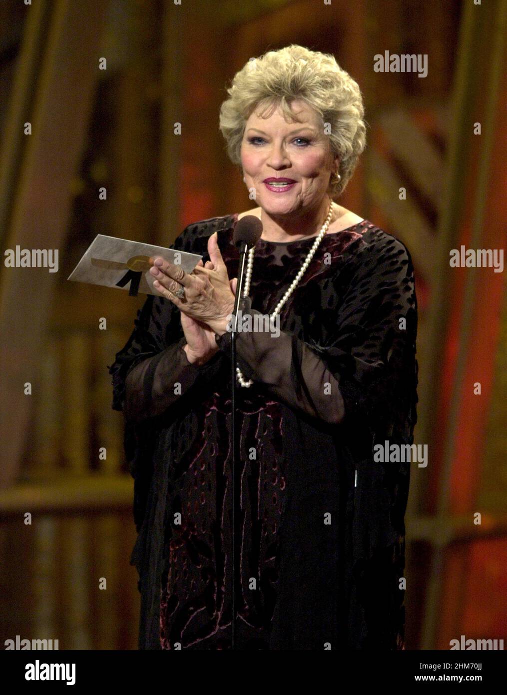 Patti Page at the CMA awards in 2001 Credit: Ron Wolfson / Rock ...