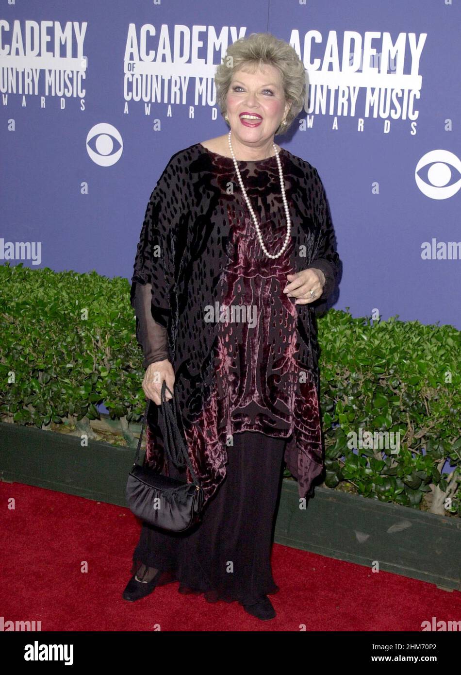 Patti Page at the CMA awards in 2001 Credit: Ron Wolfson / Rock ...