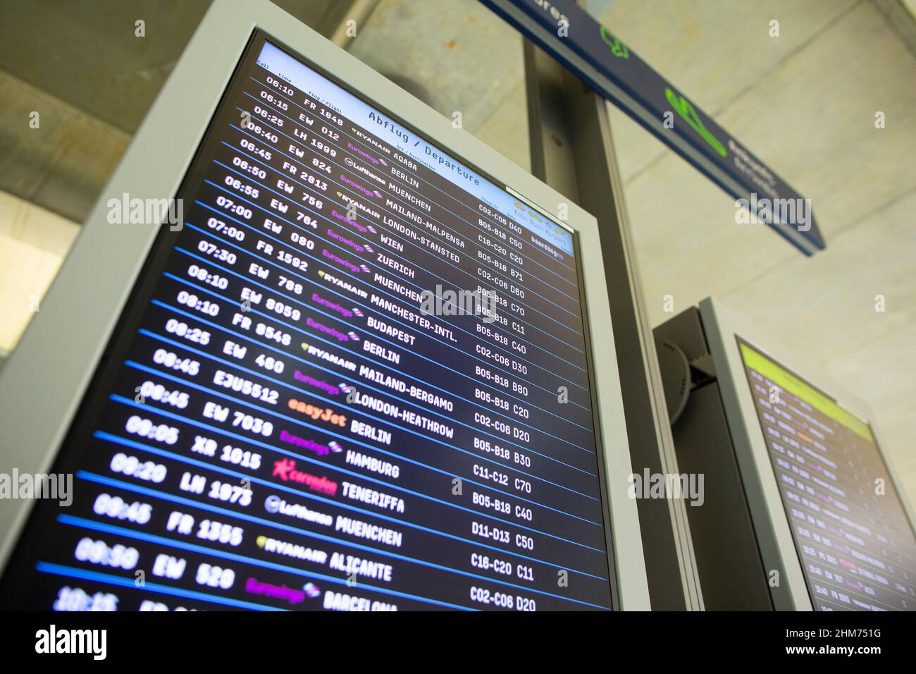 Arrival displays hi-res stock photography and images - Alamy