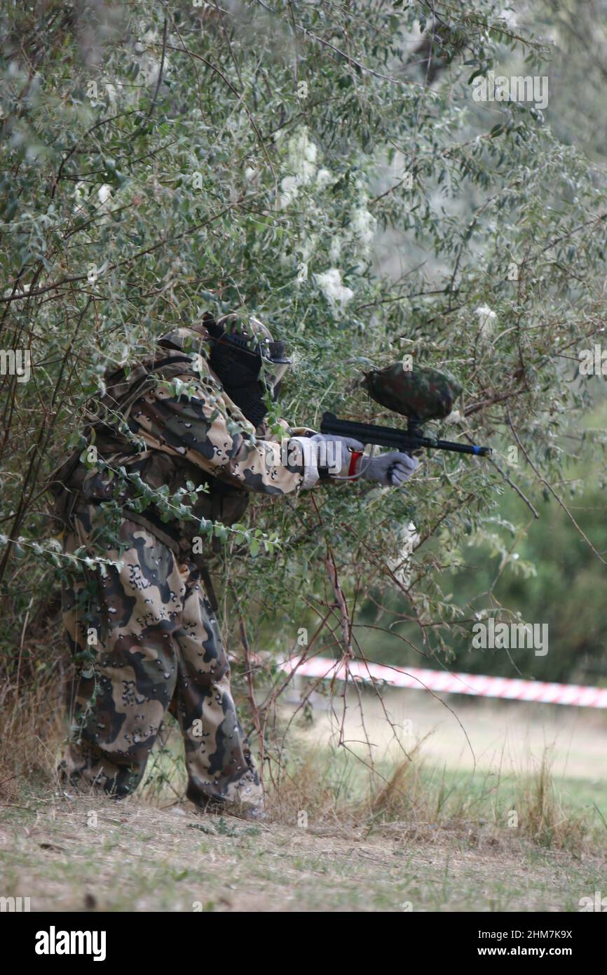 Shooting from cover hi-res stock photography and images - Alamy