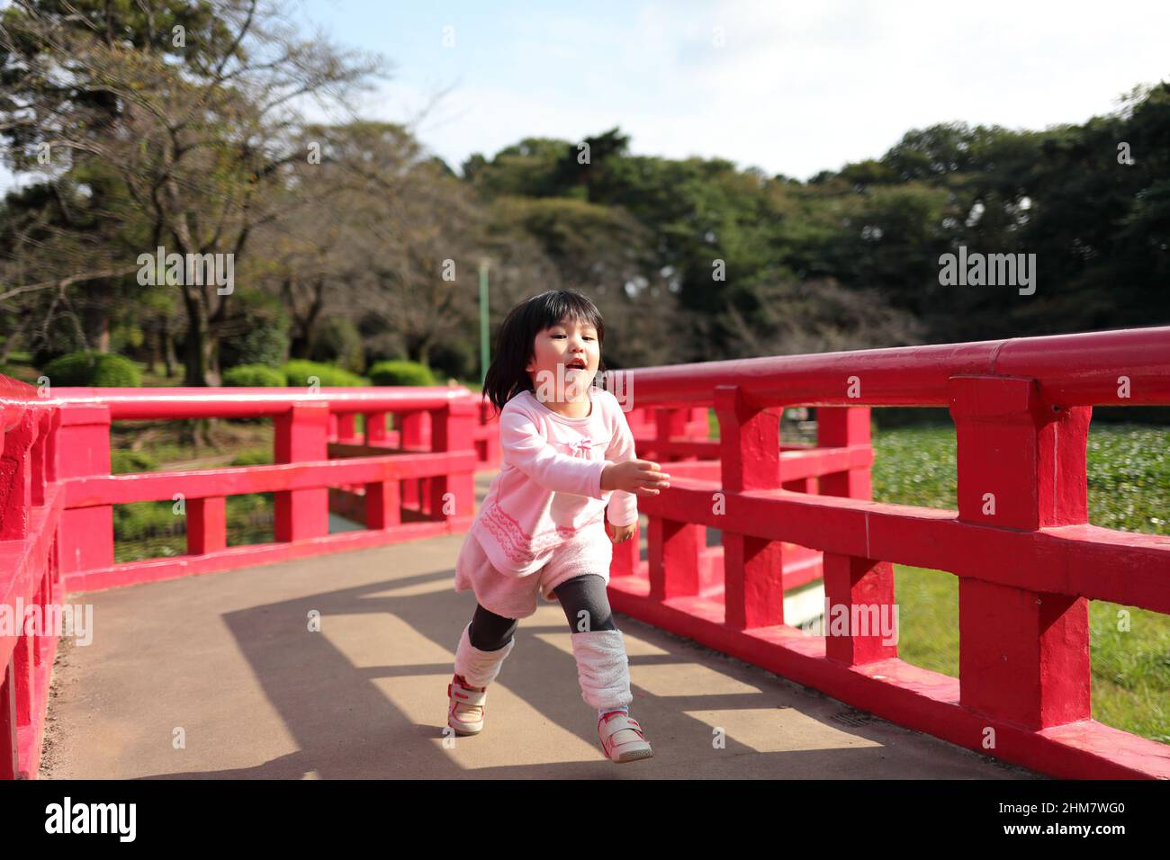 Cute bridge hi-res stock photography and images - Alamy