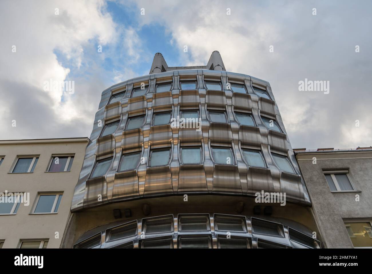 vienna, austria, 02 feb 2022, former bank building in the pedestrian ...