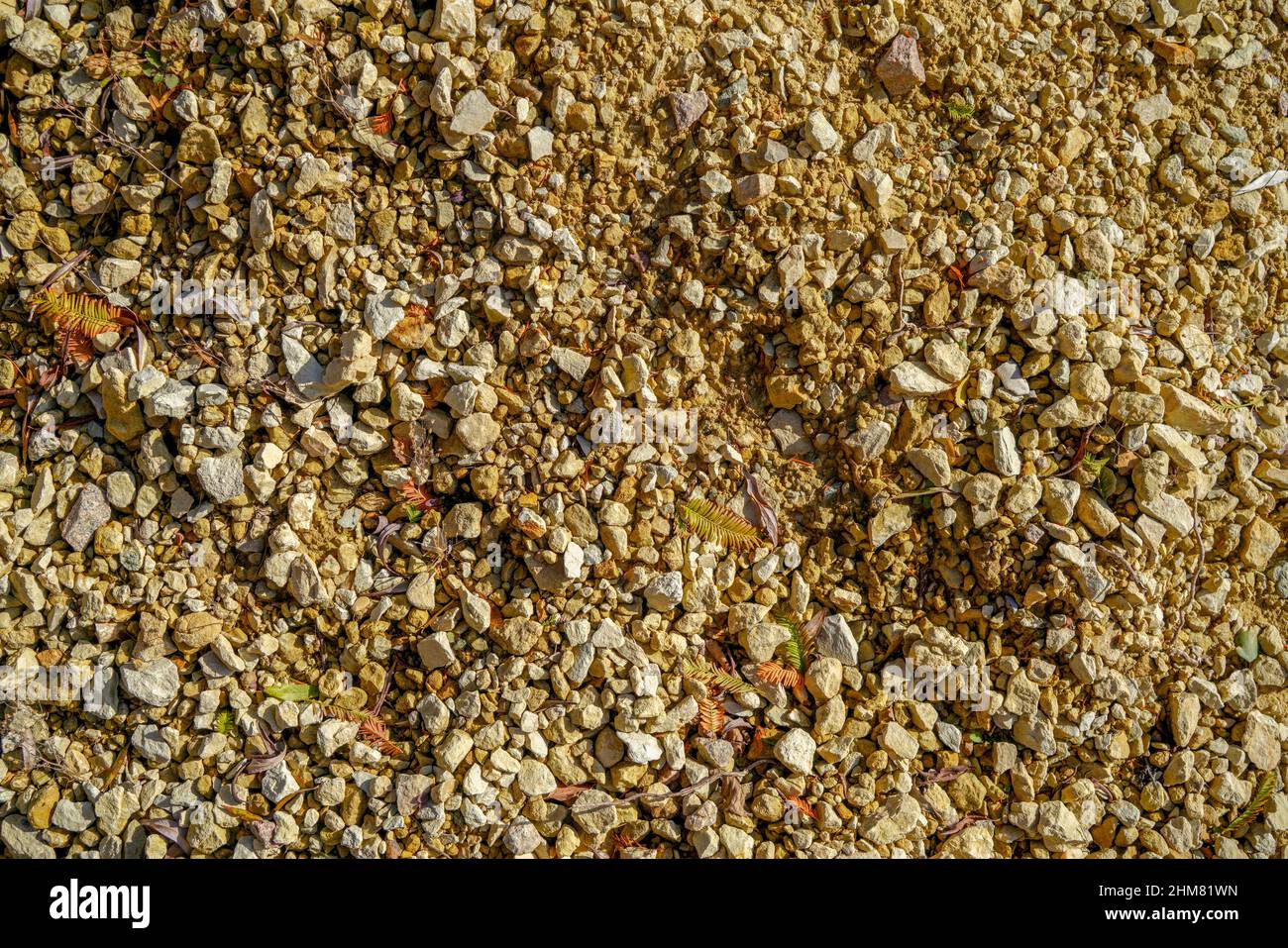 Soil from the quarry as a waste product and for versatile use in the ...