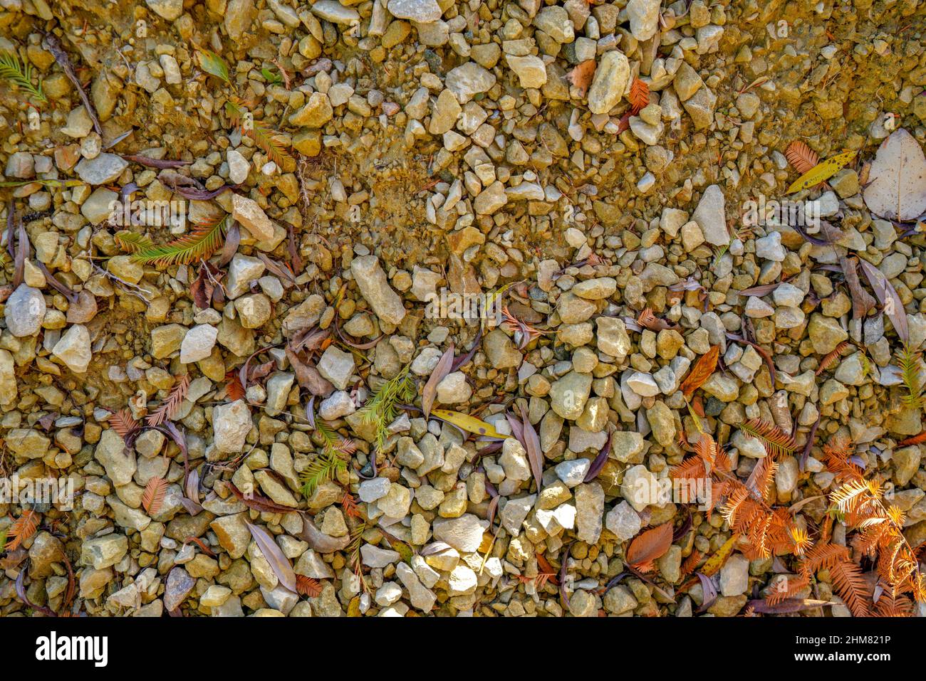 Soil from the quarry as a waste product and for versatile use in the ...