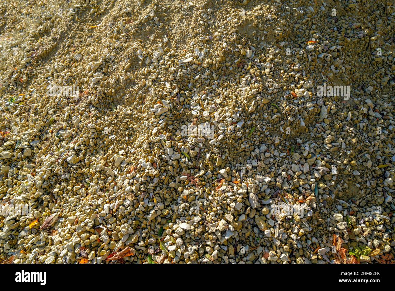 Soil from the quarry as a waste product and for versatile use in the ...