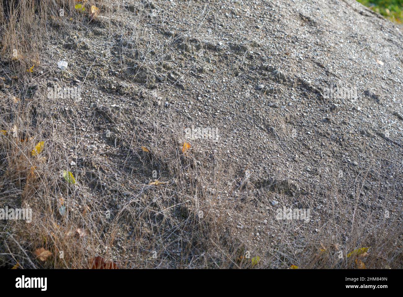 Soil from the quarry as a waste product and for versatile use in the ...