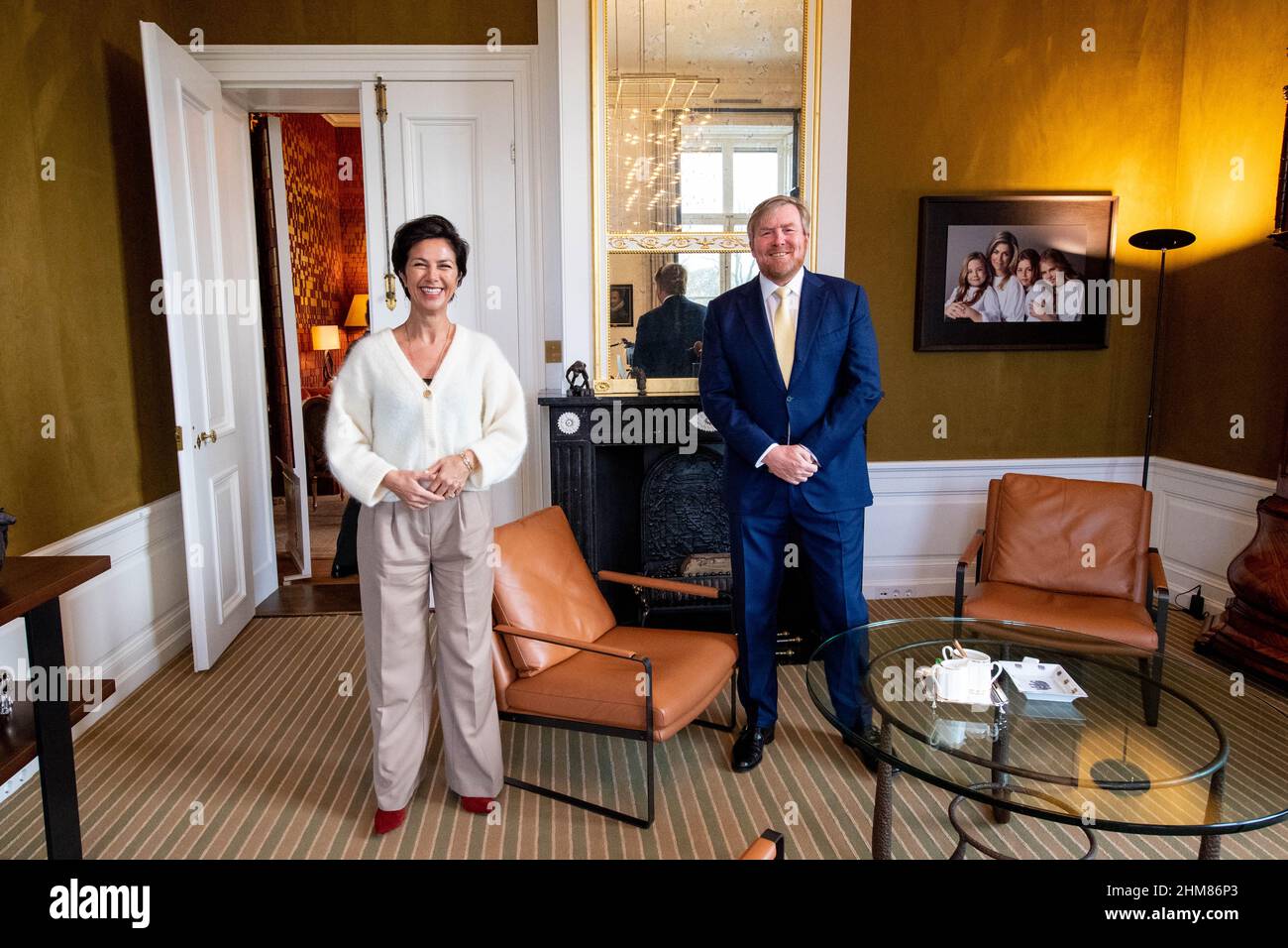 King Willem-Alexander receives State Secretary for Culture and Media ...