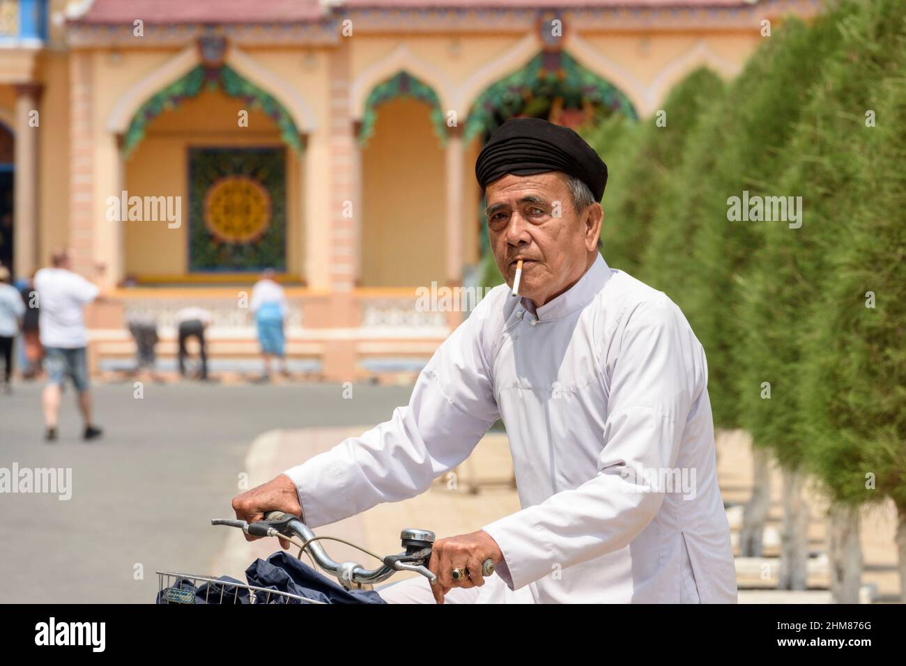 Caodaist worshippers at the Cao Dai Temple, Long Than village, Tay Ninh ...