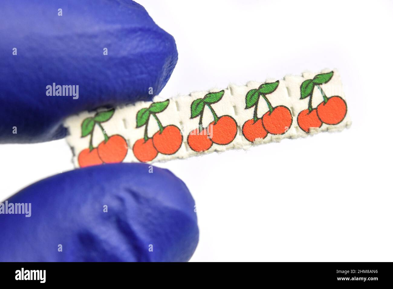 Lsd square hi-res stock photography and images - Alamy