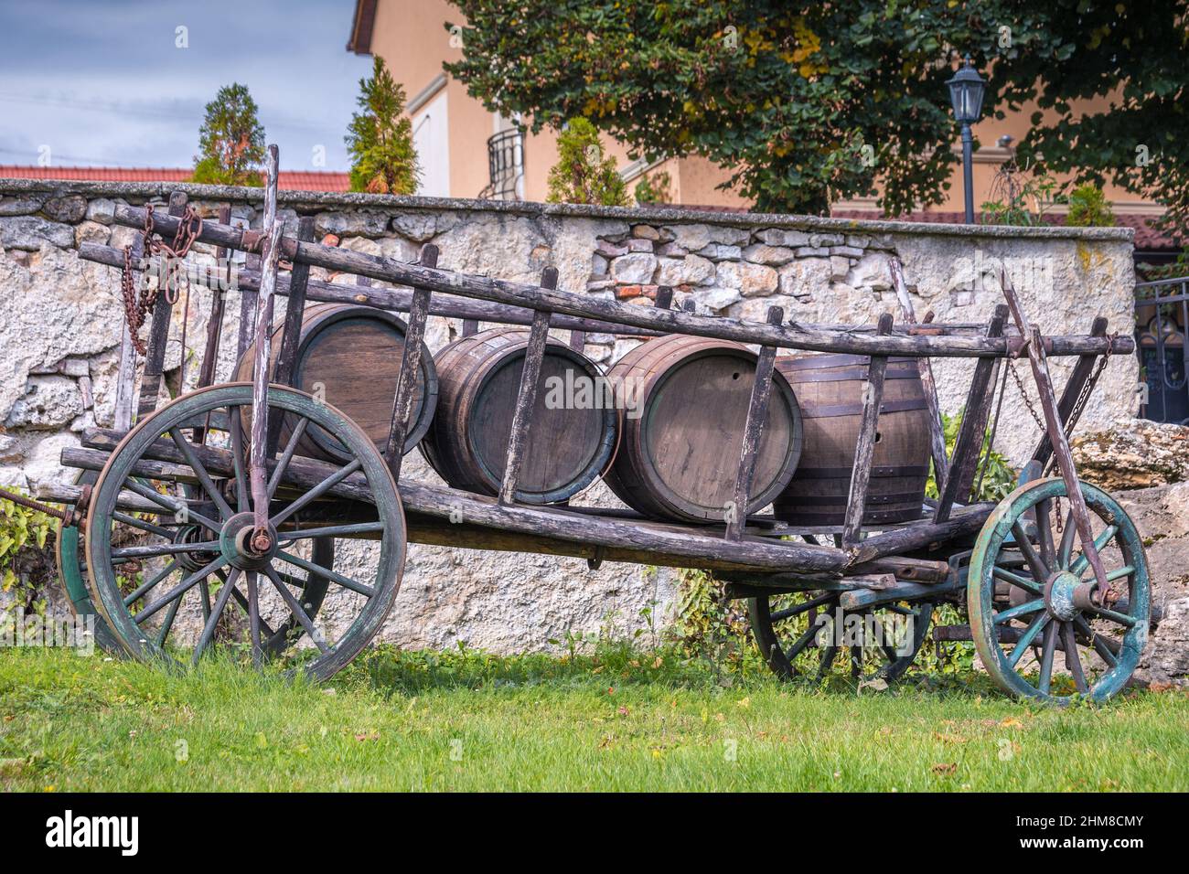 Wooden horse carriage loaded with barrels Stock Photo - Alamy