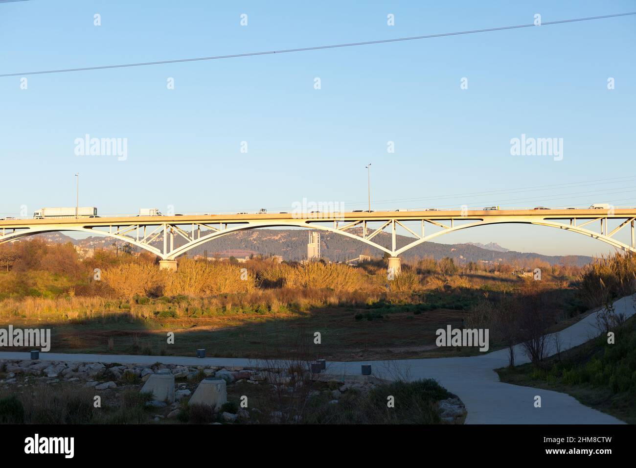 Steel bridge barcelona hi-res stock photography and images - Alamy