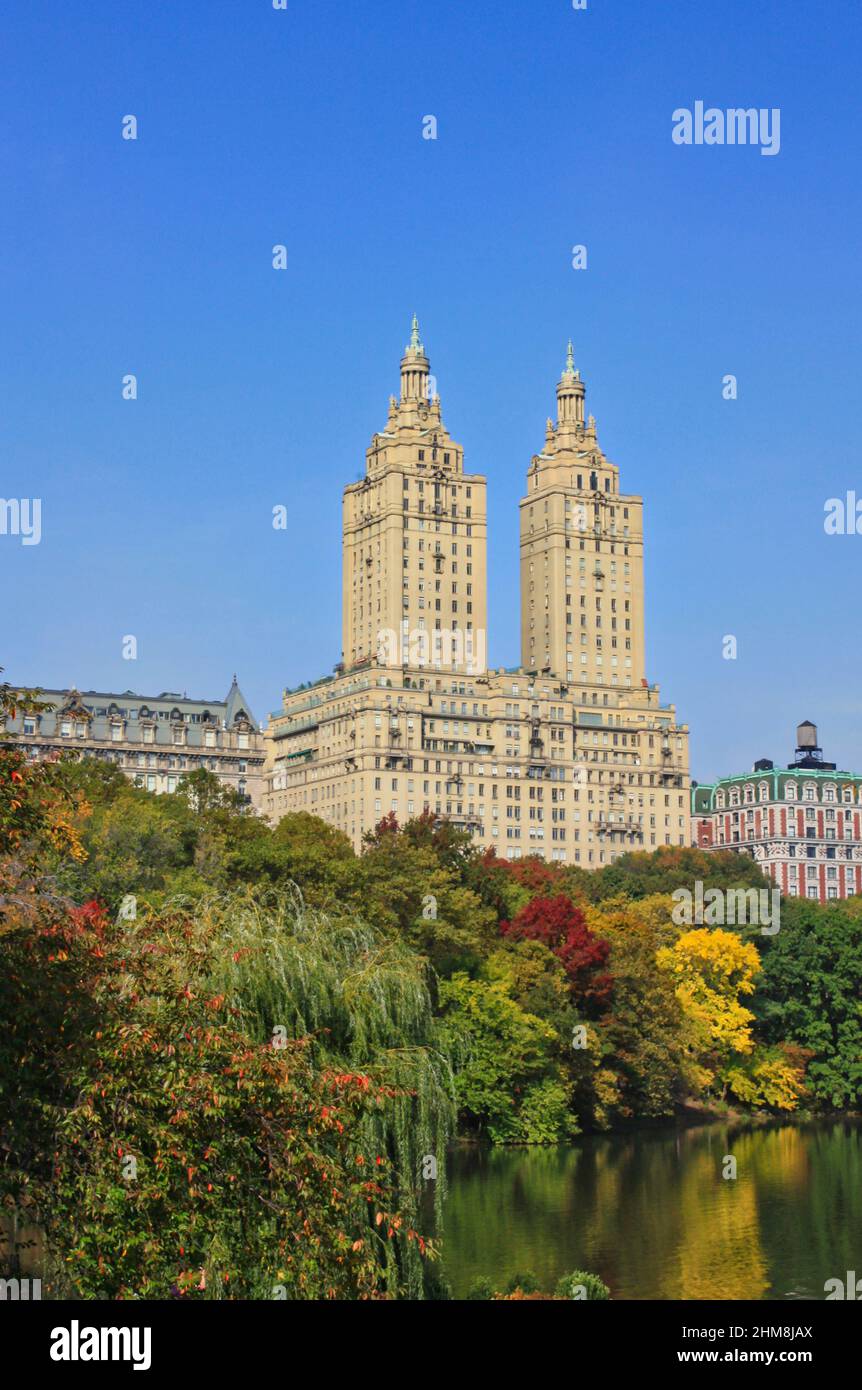 Central to image hi-res stock photography and images - Alamy