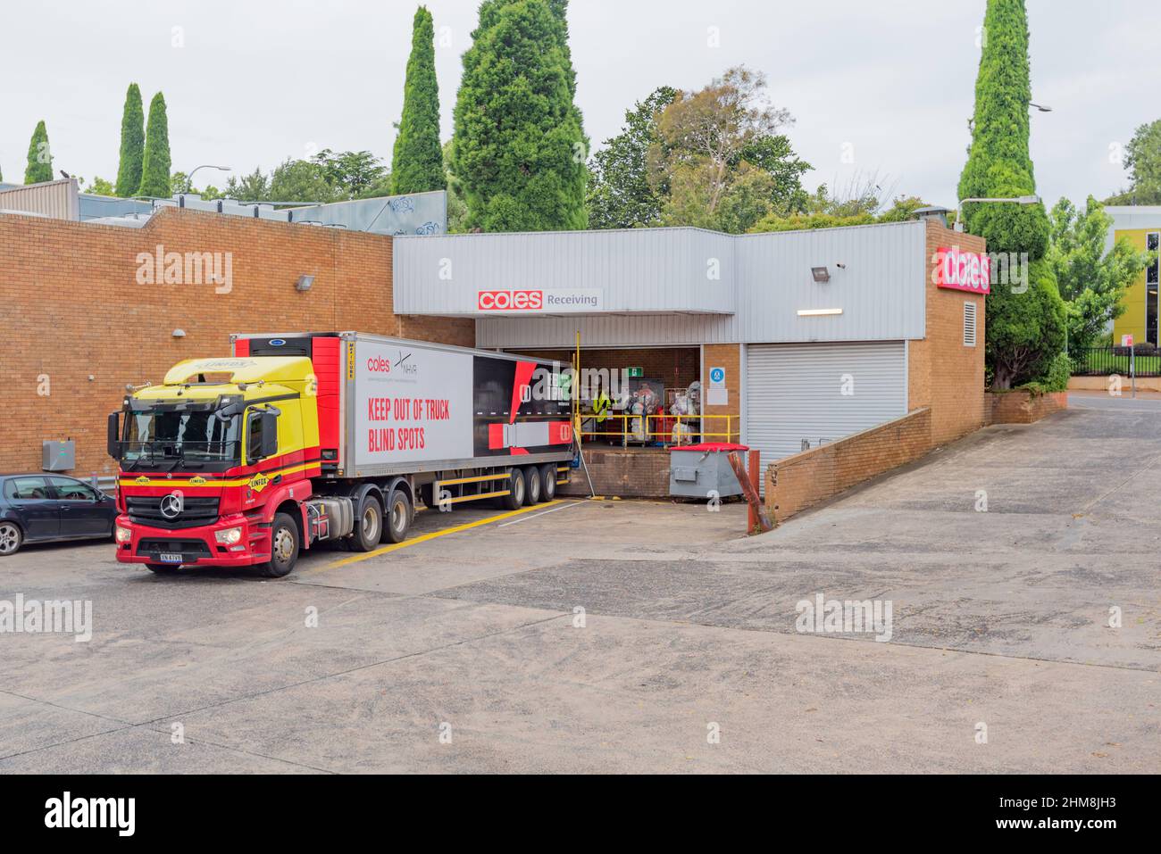 Grocery in trailer hi-res stock photography and images - Alamy