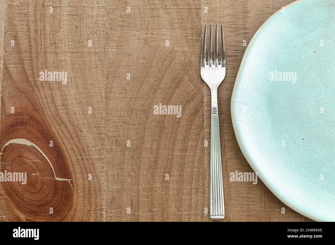 Empty plate home table hi-res stock photography and images - Alamy