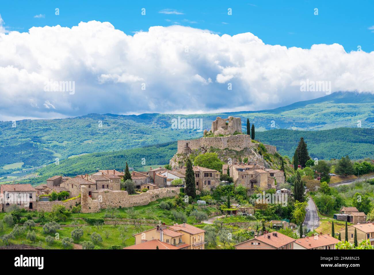 Rocca d'Orcia (Italy) - The little medieval village of Tuscany region ...