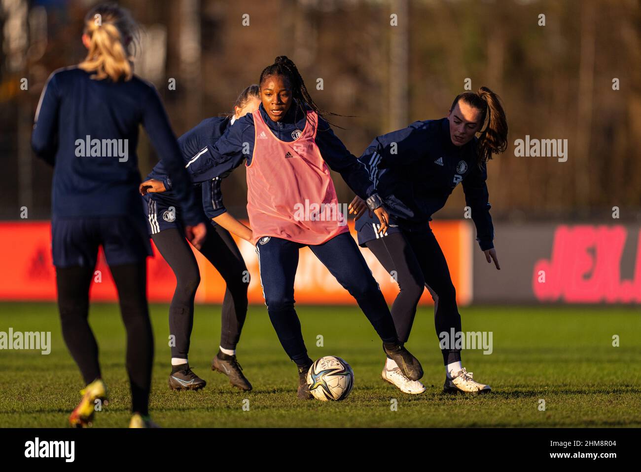 Rotterdam - (l-r) Celainy Obispo of Feyenoord Vrouwen 1, Annouk ...
