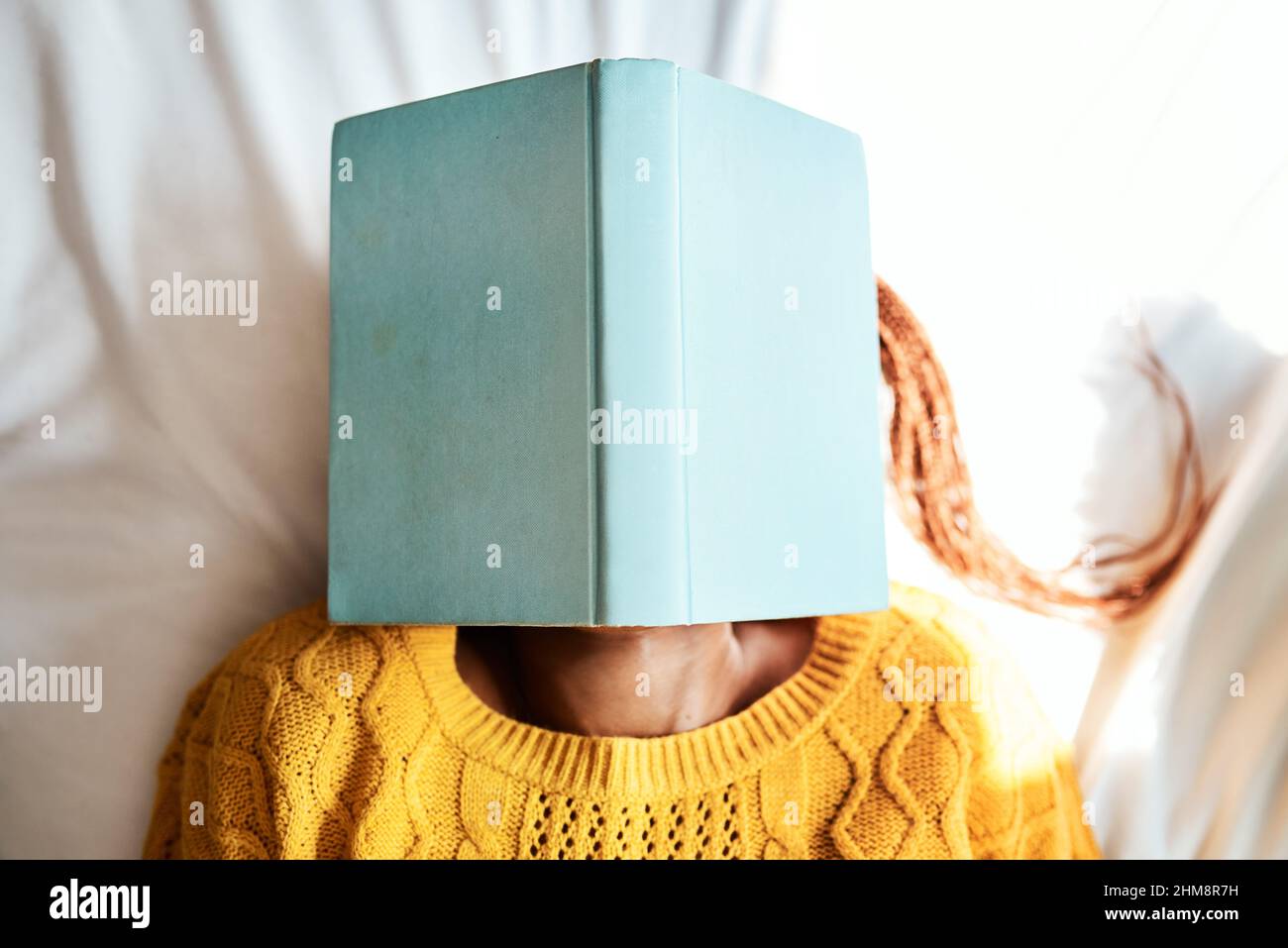 Head stuck hi-res stock photography and images - Alamy