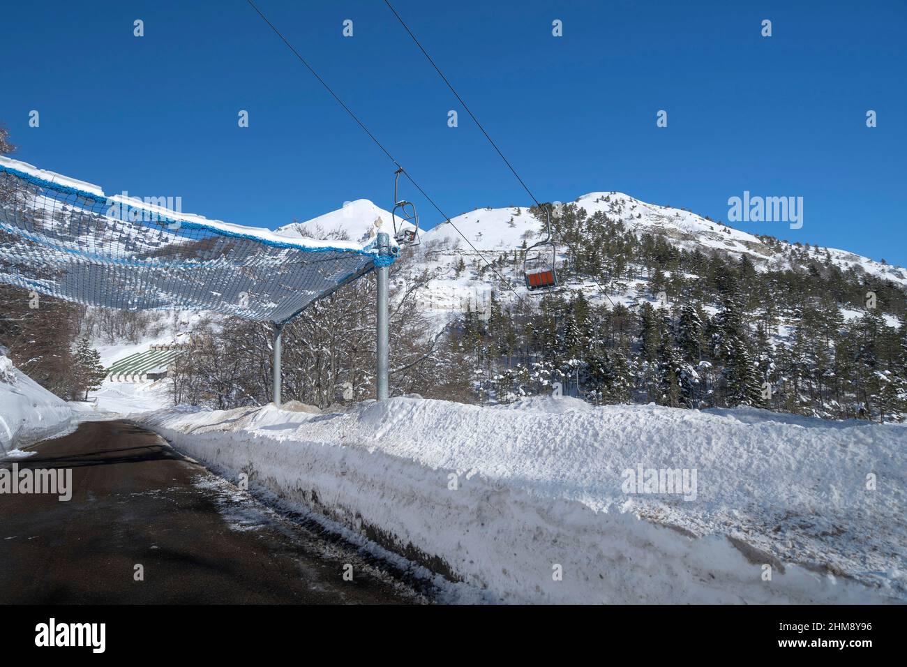 Monti Sibillini National Park, View from Sassotetto, Winter Landscape ...