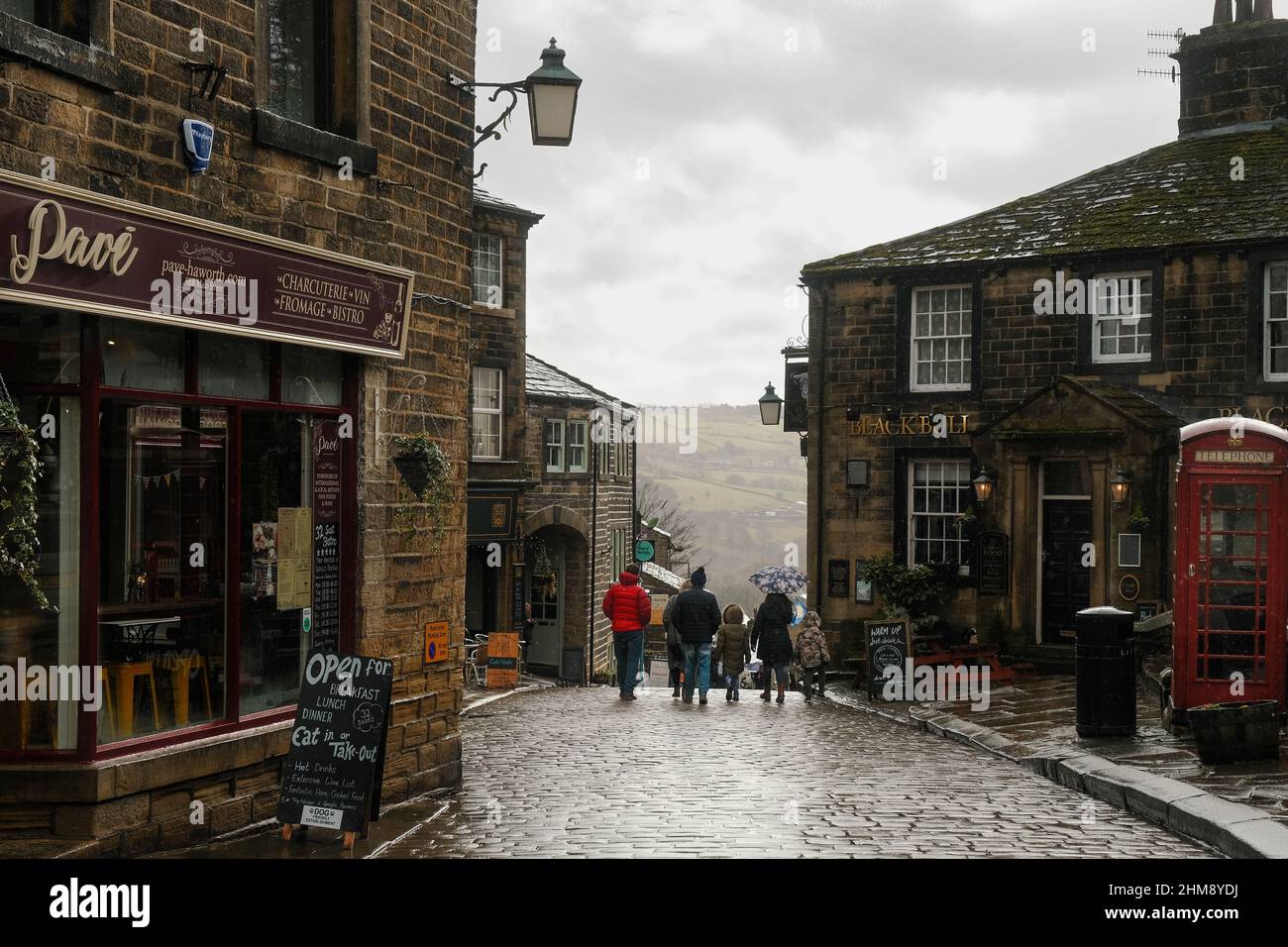 Main street haworth hi-res stock photography and images - Alamy