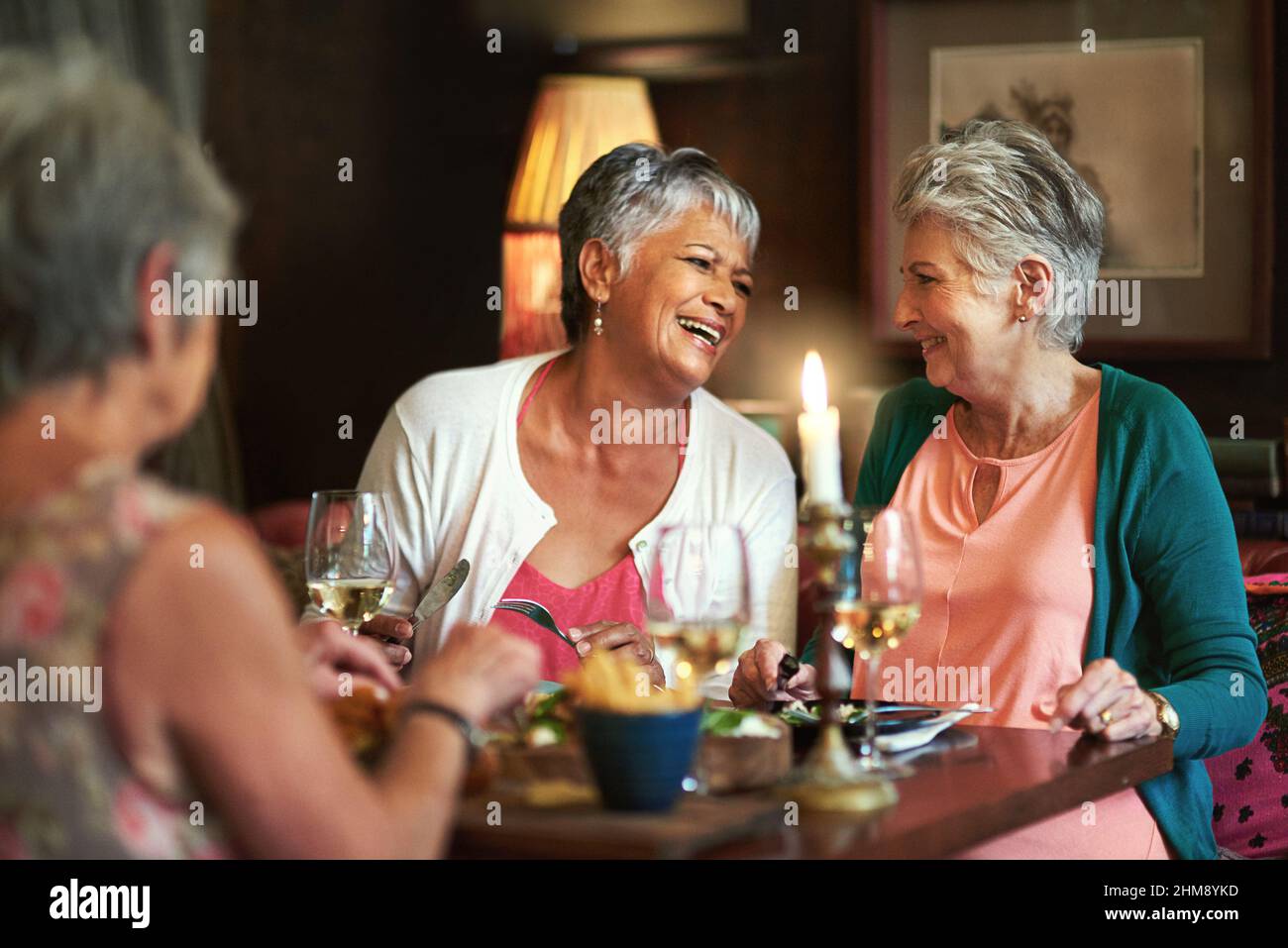Funny old ladies friends hi-res stock photography and images - Alamy