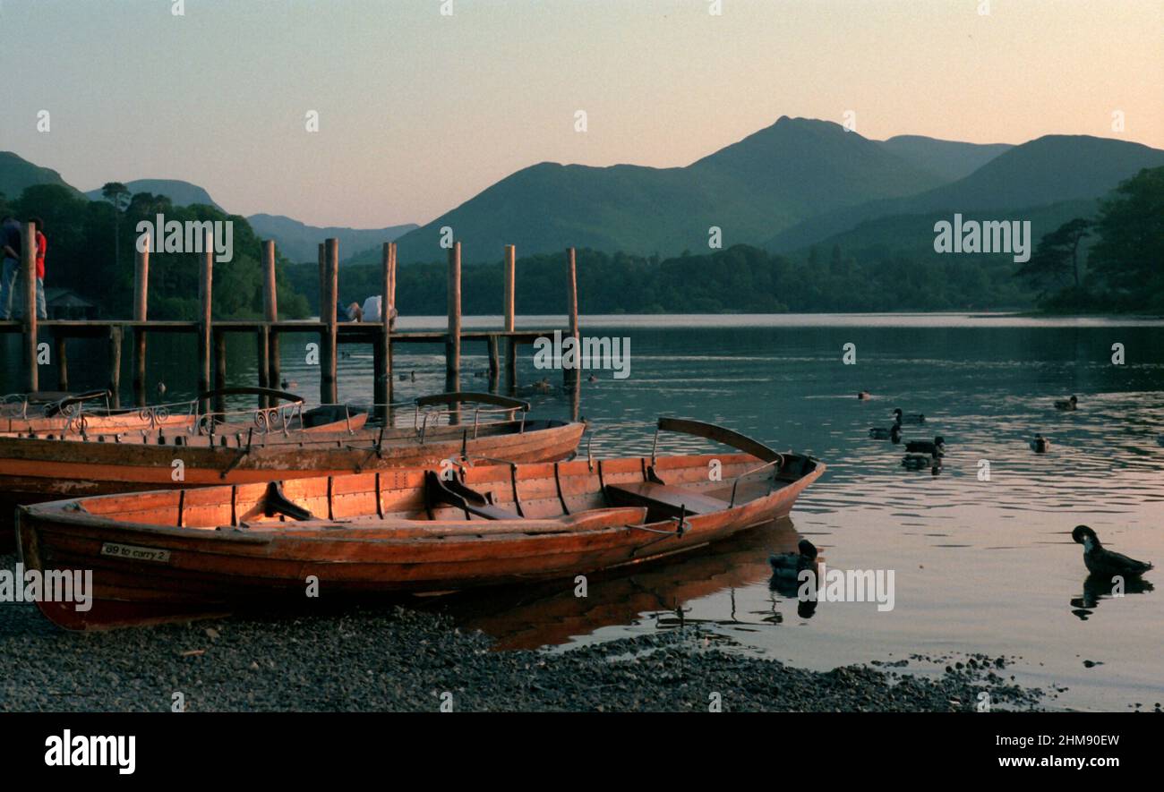 Boats on shoreline derwent water hi-res stock photography and images ...