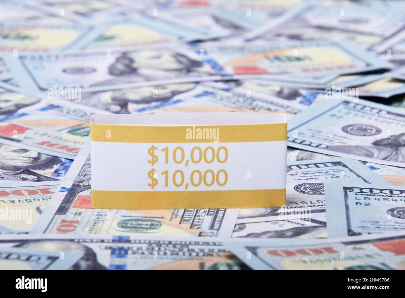 10,000 Dollars banknotes background , money finance Stock Photo - Alamy