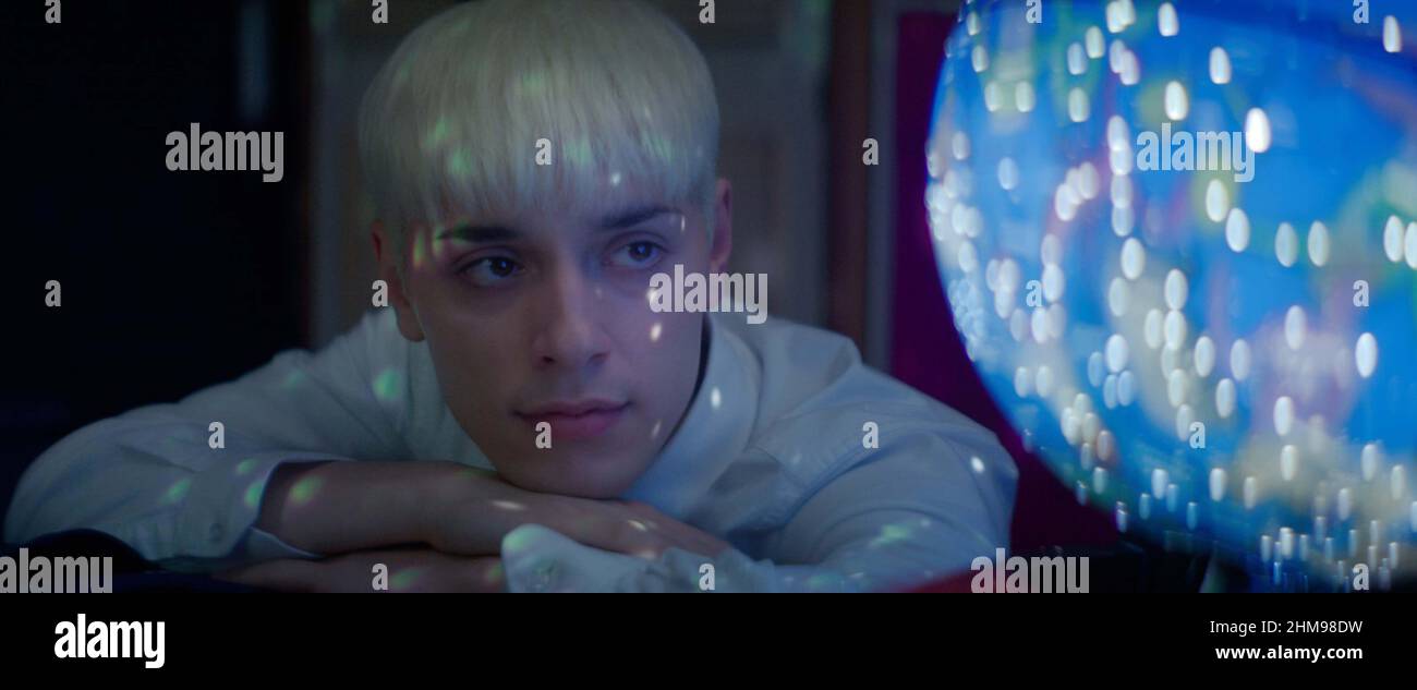 EVERYBODY'S TALKING ABOUT JAMIE (2021) MAX HARWOOD JONATHAN BUTERELL ...