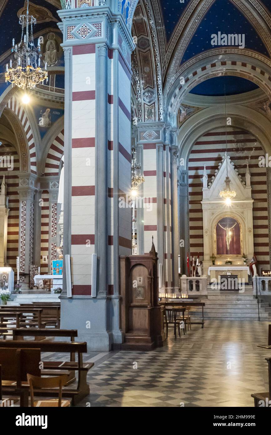 Basilica of Santa Margherita church, Interior, Cortona, Tuscany, Italy ...