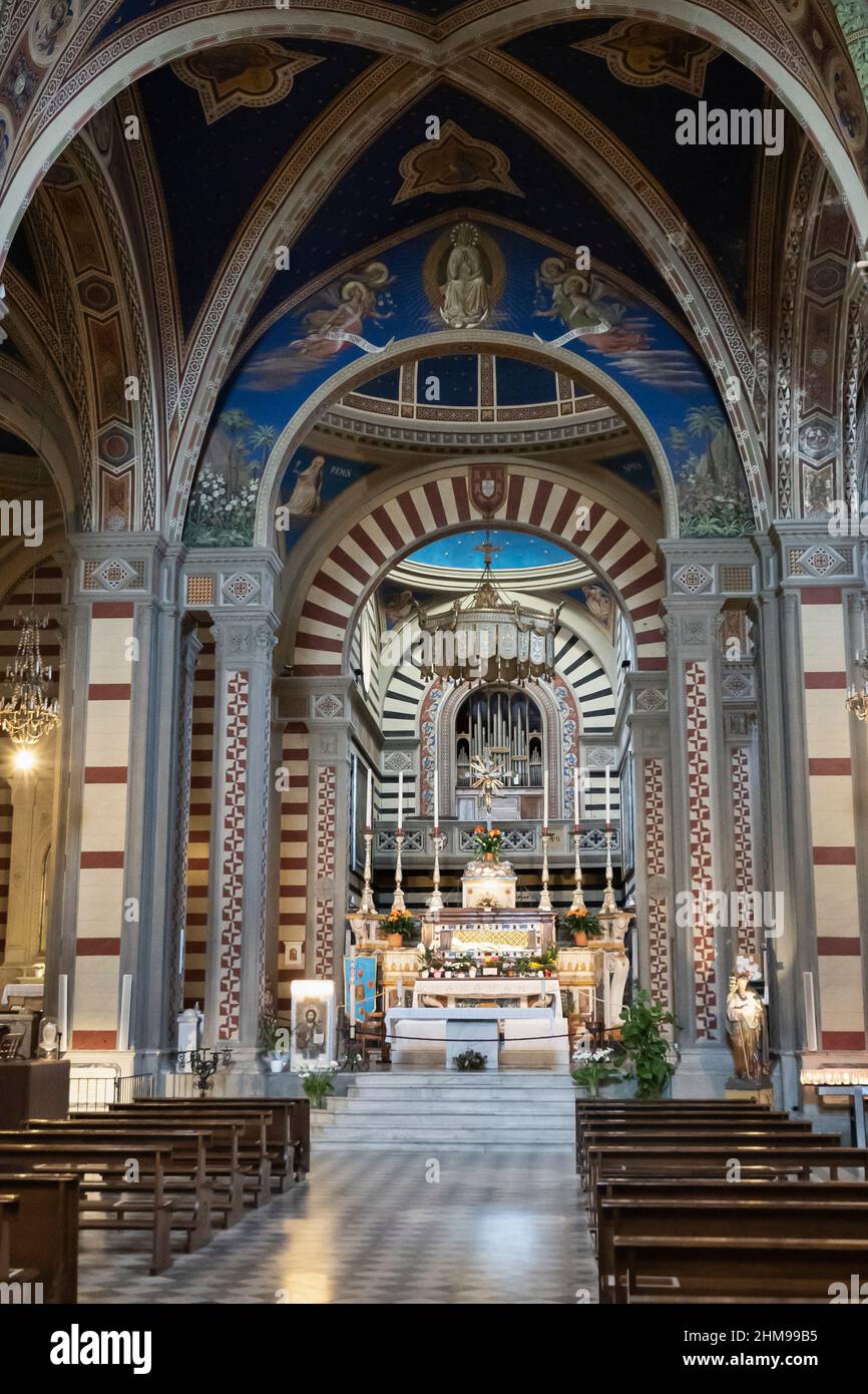 Basilica of Santa Margherita church, Interior, Cortona, Tuscany, Italy ...