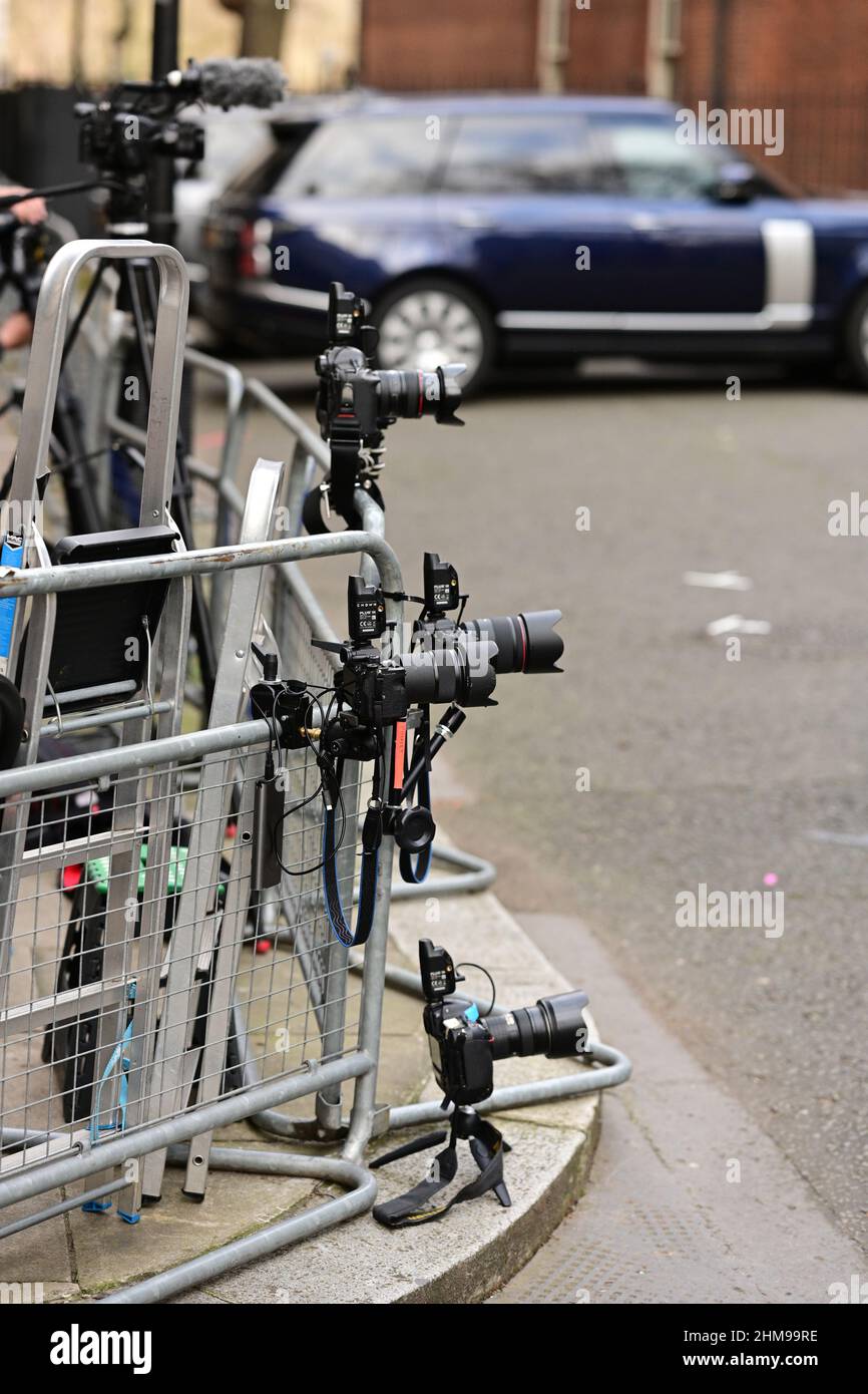 Remote control press cameras hi-res stock photography and images - Alamy