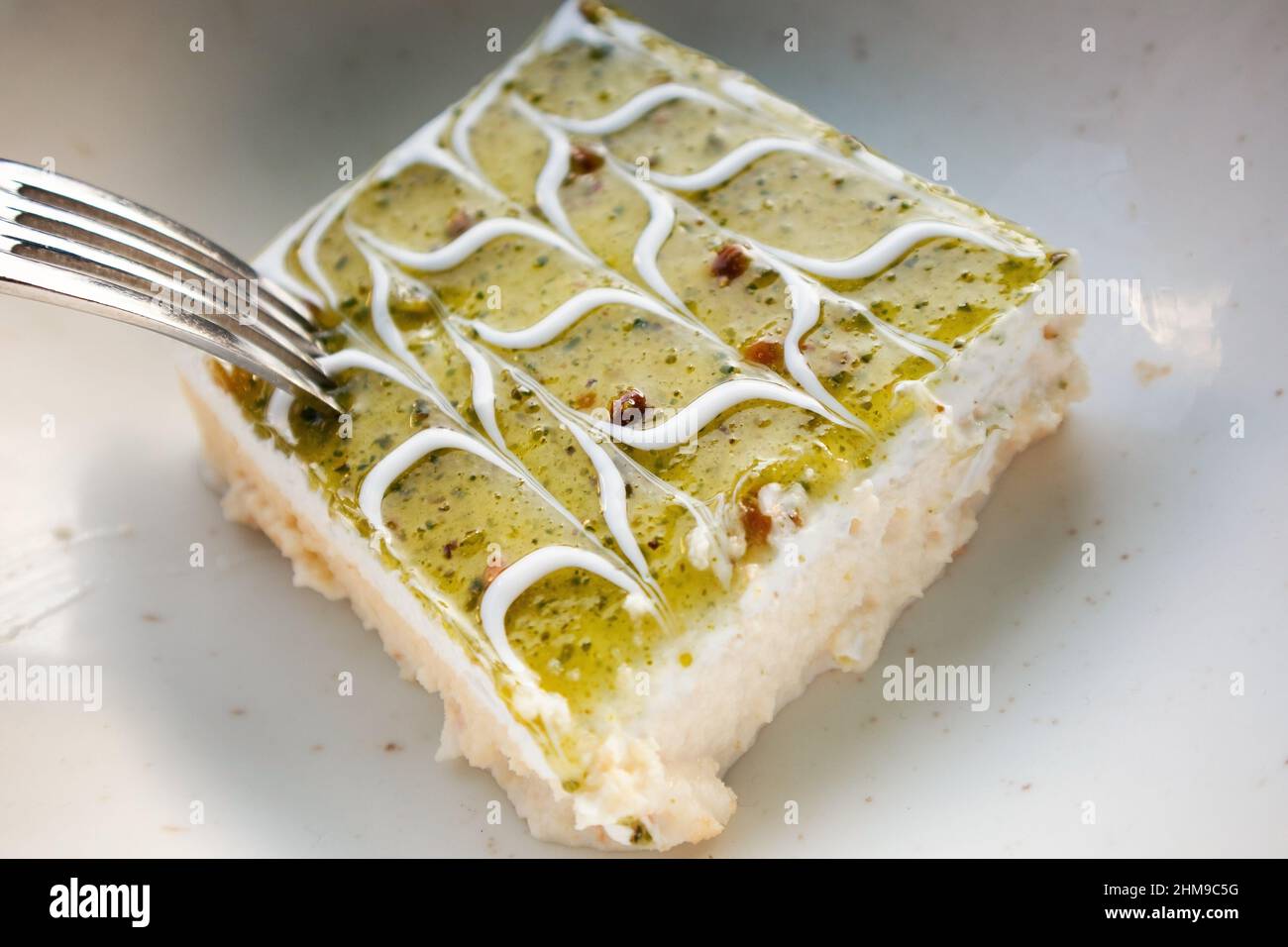 Iranian cake hi-res stock photography and images - Alamy