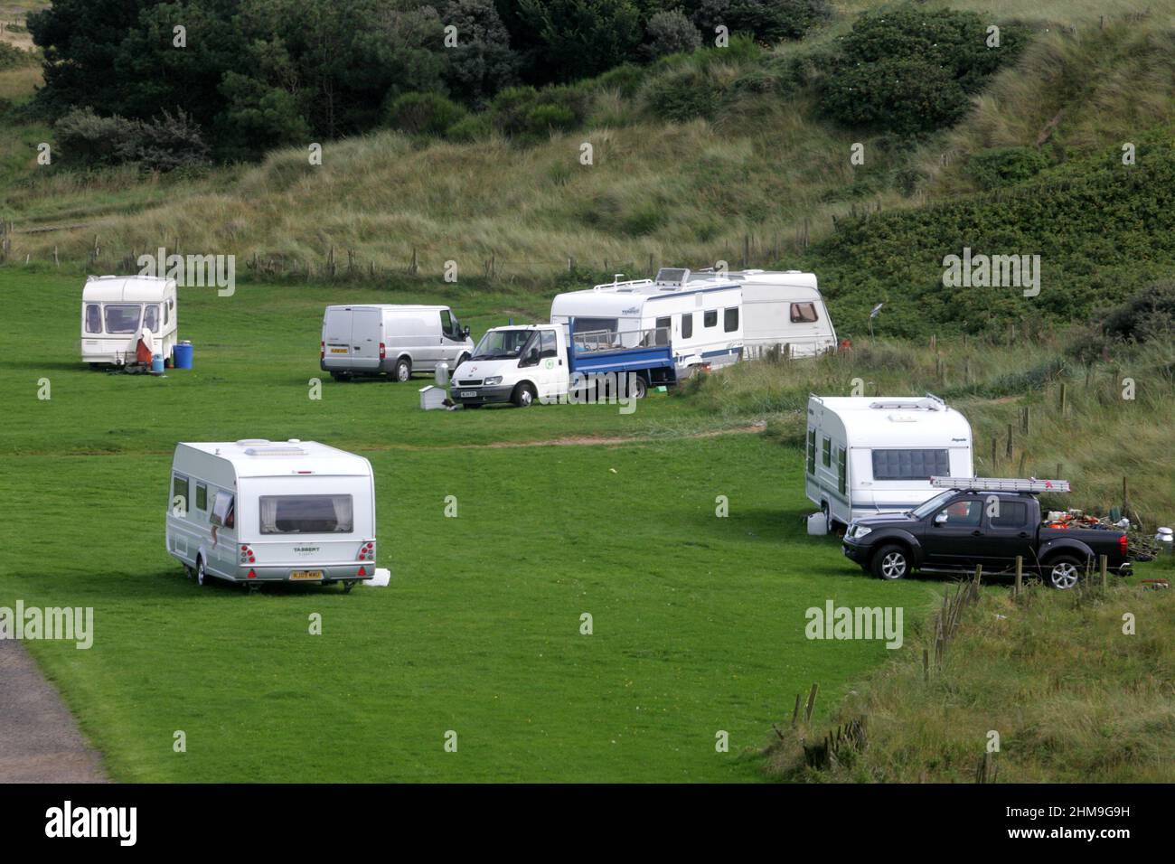 Mossblown, Ayrshire, Scotland, UK. Illegal Travellers take over the ...