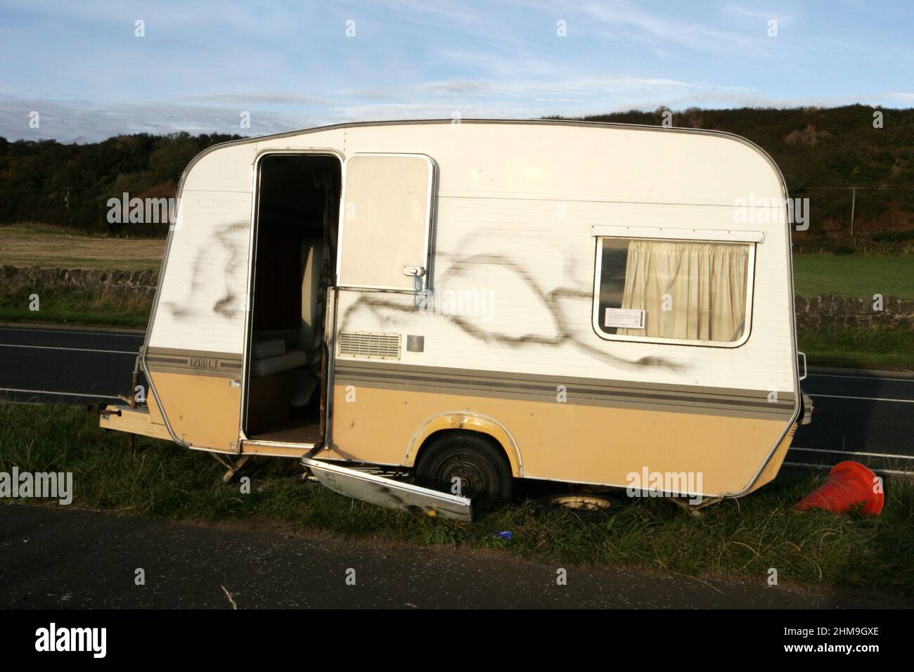 Vandalised caravan hi-res stock photography and images - Alamy