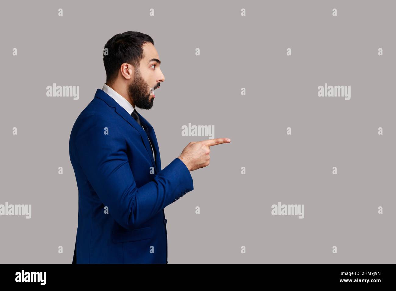 Man surprised side view hi-res stock photography and images - Alamy