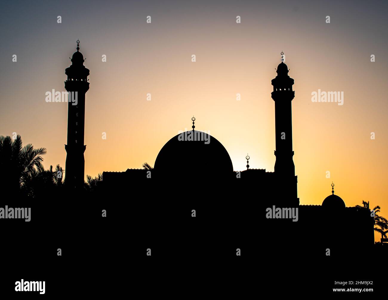 Sunset over the Grand Mosque, Bahrain Stock Photo - Alamy
